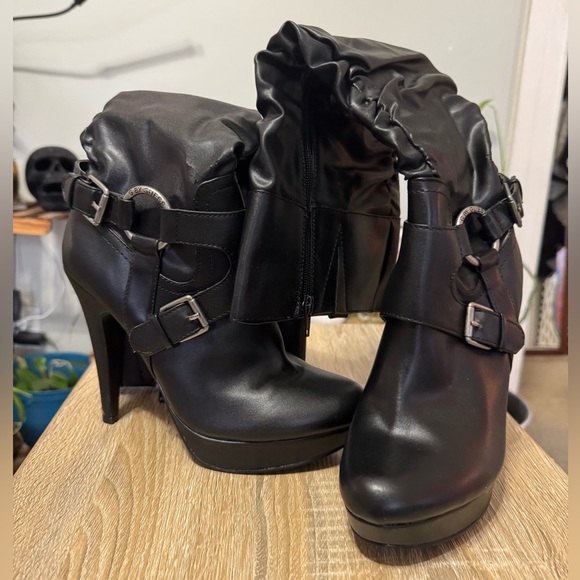 G by Guess | Shoes | Guess 4 Inch Platform High Heel Boots Zip Up ...